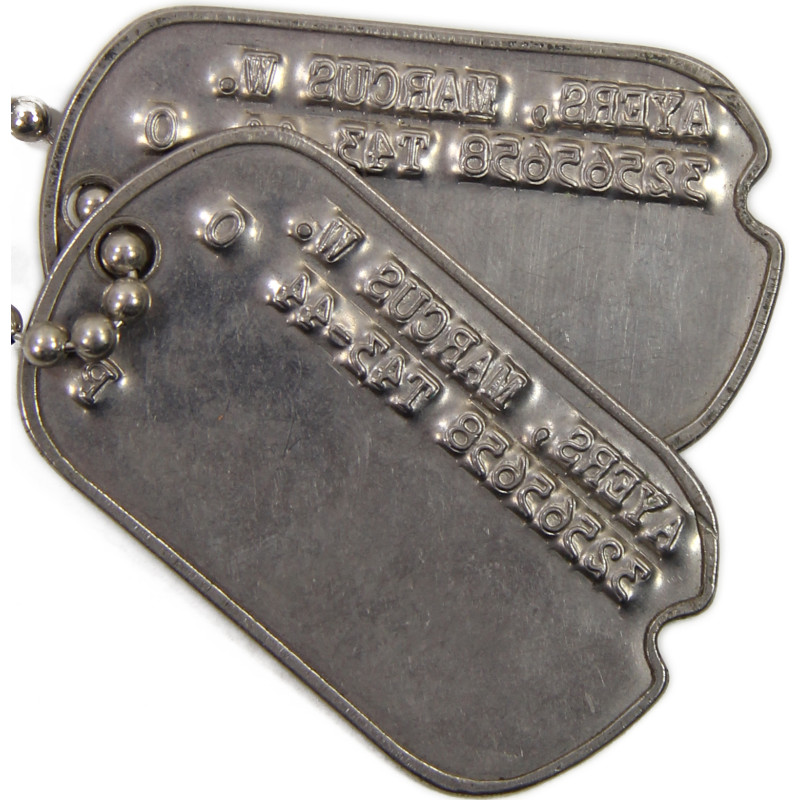 Grouping, plaques d'identité, Dog Tags, Marcus Ayers