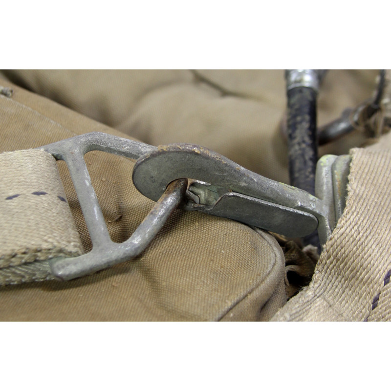 Parachute, Seat-Type, S-2, SWITLIK PARACHUTE CO. 1944