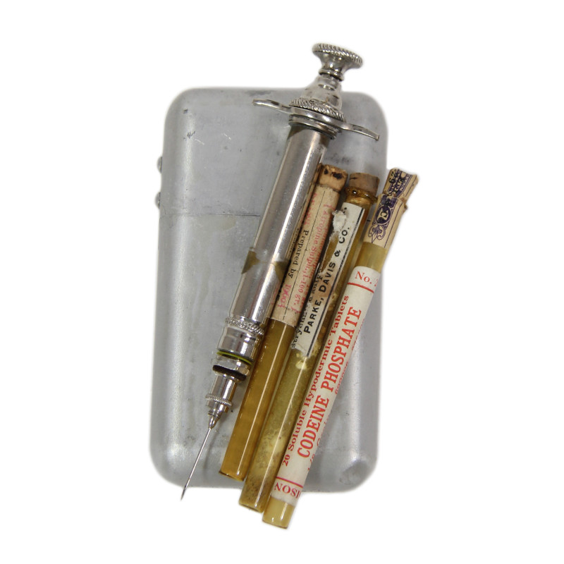 Syringe, US Army Medical Department, Item No. 9355000, in Field Pocket Case