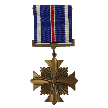 Medal, Distinguished Flying Cross, in Case, Complete